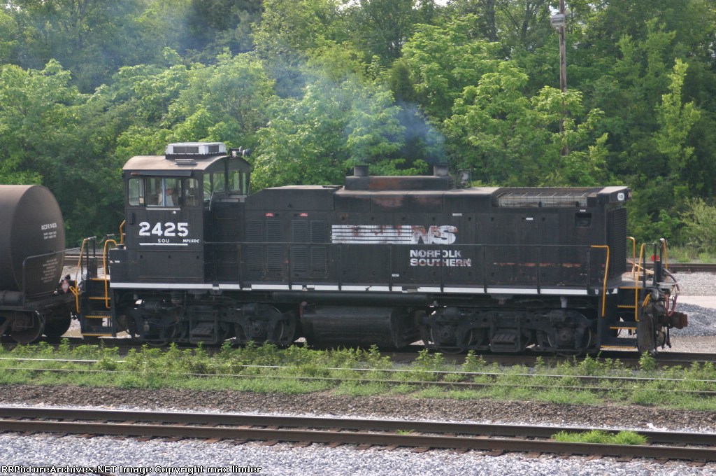 CSX 2425
